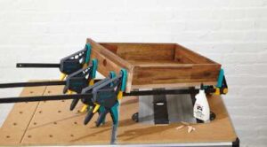 How to build a hobby workbench: step-by-step