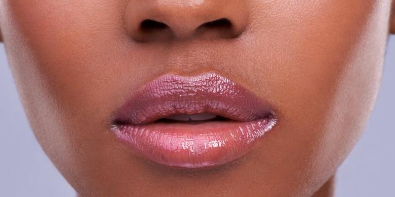 How to fix chapped lips: complete guide